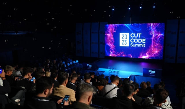 Cut Code Summit Sahnesi Alanında Uzman Yıldız İsimleri Ağırladı ...